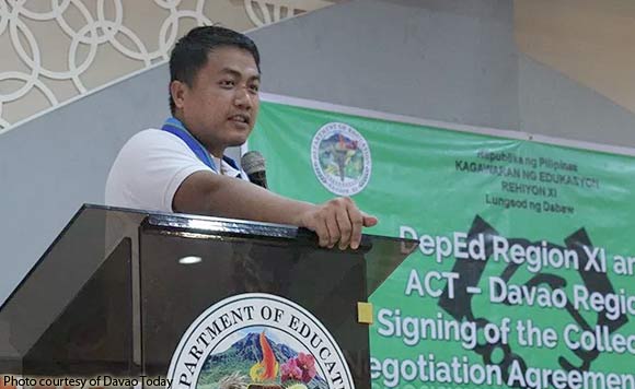 [필리핀] 교사연맹 "두 테르 테 대통령이 교육의 가장 큰 장애물"